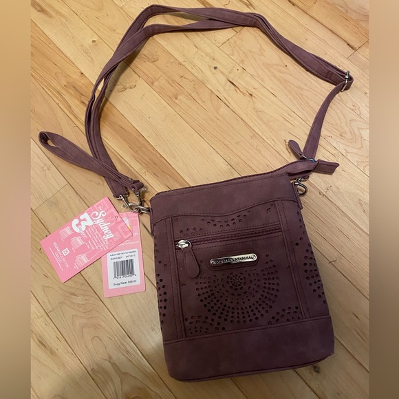 Stone Mountain Accessories | Bags | Stone Mountain Purse Burgundy ...